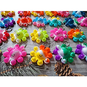 Roaqua 30 Packs Bulk Octopus Backpack Keychain Mini pop Fidget for Students Gifts and Octopus Christmas Party Favors,Students Bubble Prize