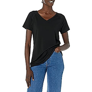 Amazon Essentials Women's Studio Relaxed-Fit Short-Sleeve Lightweight V-Neck T-Shirt, Black, Medium