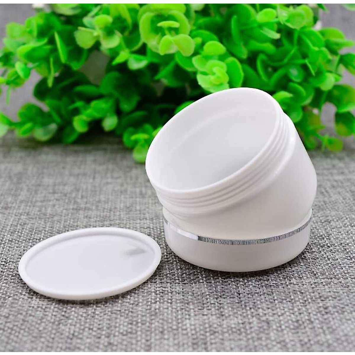 6 Pack 3.4oz/100g Empty Plastic Clear Round Jars Bottles With Inner Liners and Screw Lid Refillable Make-up Cosmetic Jars Face Cream Lip Balm Lotion Storage Container