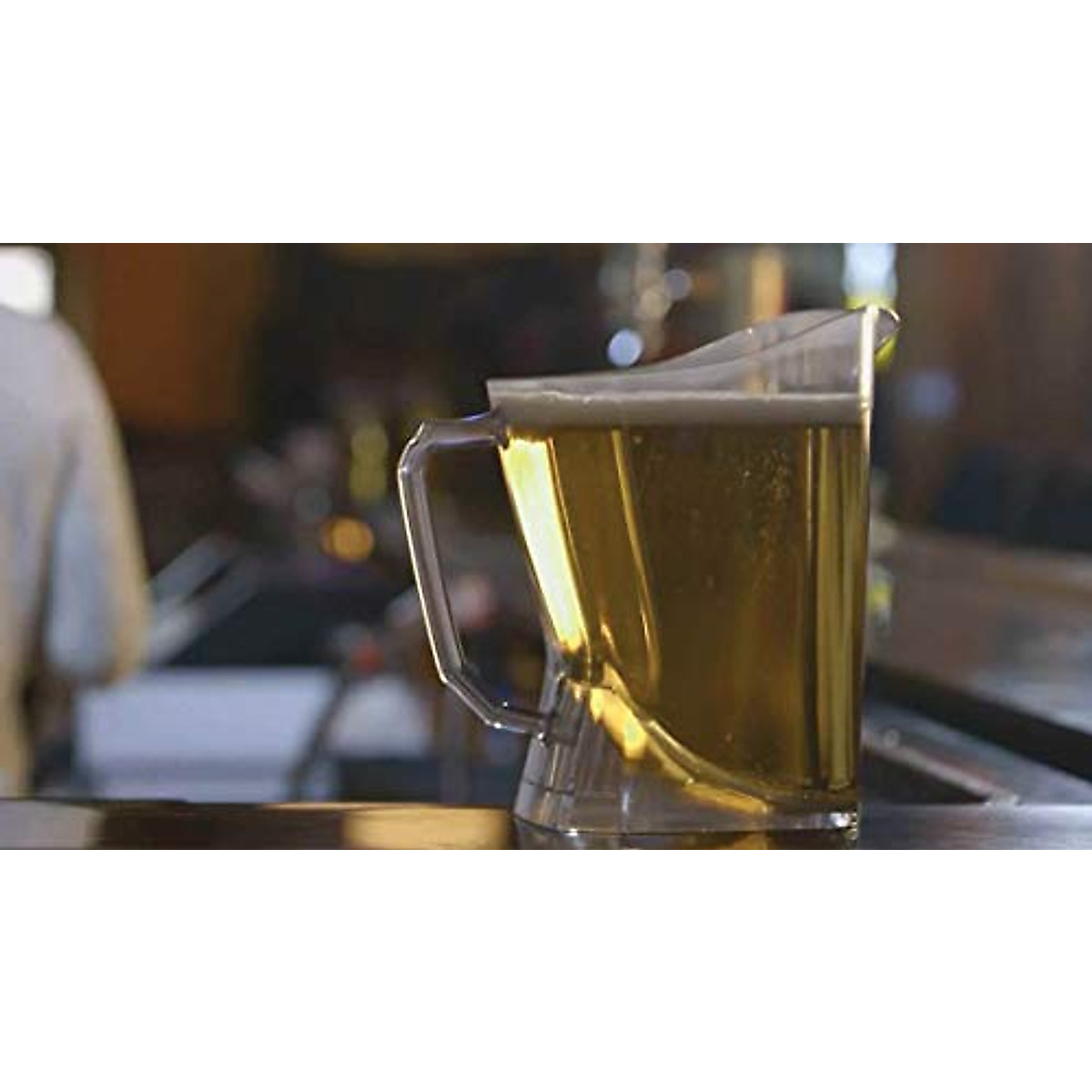 Carlisle FoodService Products PPP60 Perfect Pour Shatter-Resistant Beer Pitcher, 60 oz.