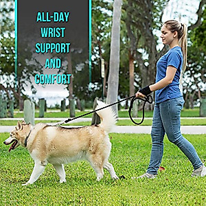 ComfyBrace-Premium Lined Wrist support. /Wrist wrap/Carpal Tunnel Wrist Brace/Arthritis Hand Support -Fits Both Hands-Adjustable Fitted (Day Brace, One Size)