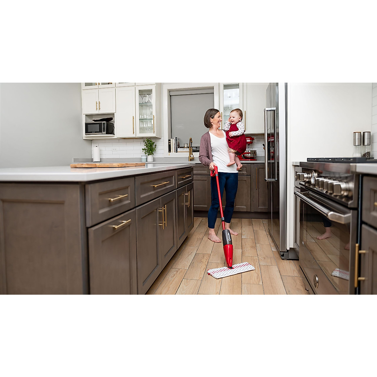 O-Cedar ProMist MAX Spray Mop, PMM with 2 Extra Refills, Red
