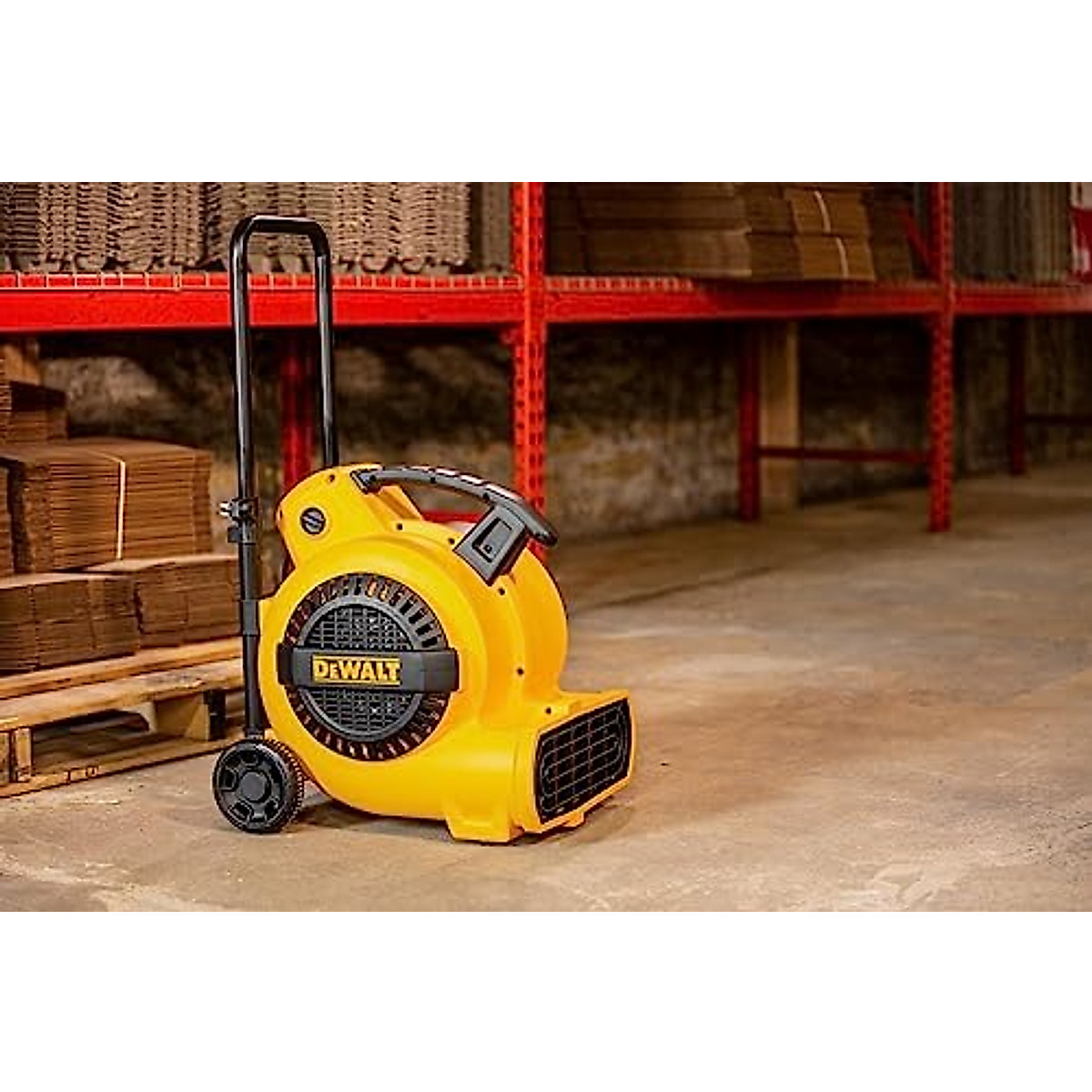 DEWALT 3/4 HP Air Mover, 3 Speed MAX 1800 CFM Floor Fan, Portable Utility Blower Fan, DXAM-2818 Yellow