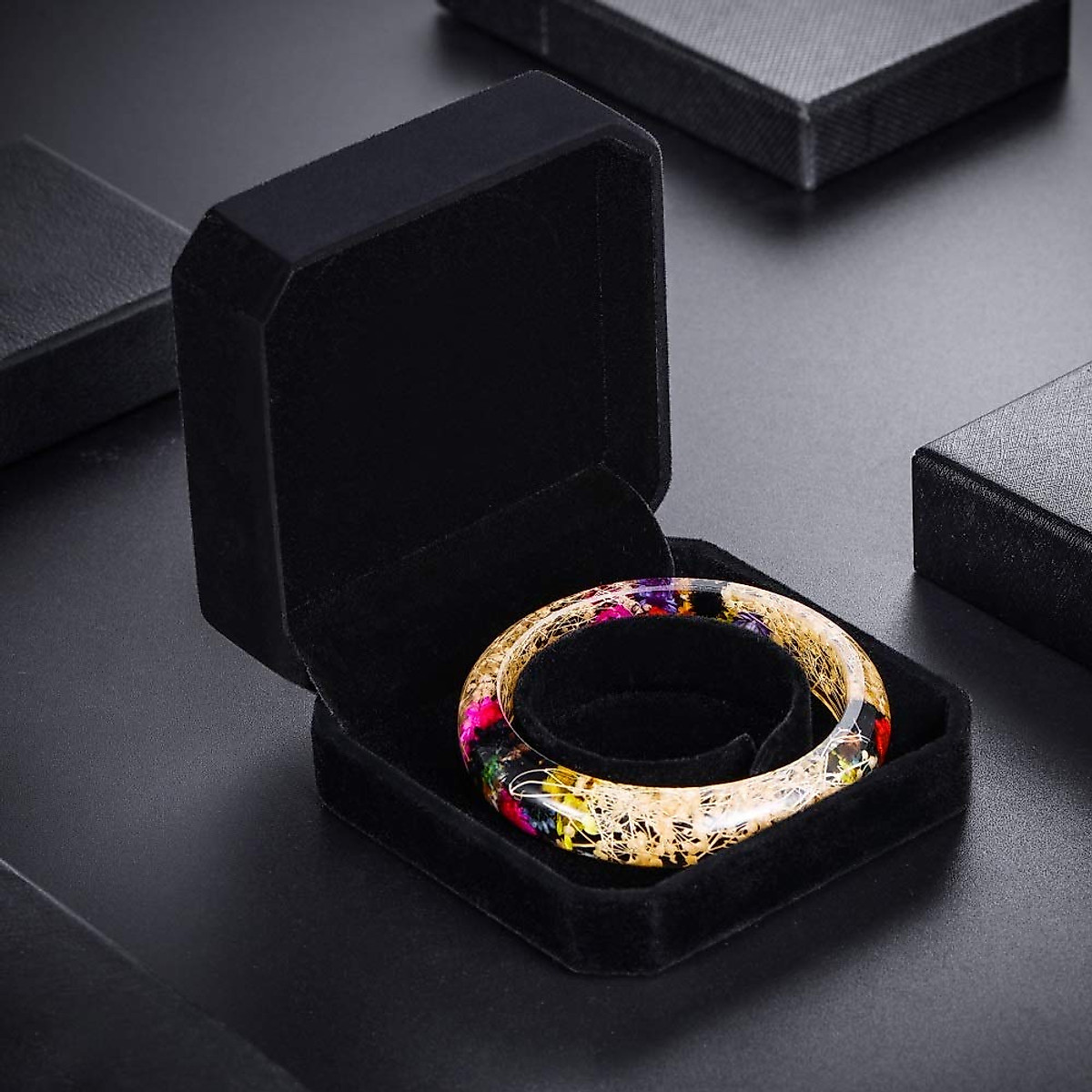 HooAMI Square Black Velvet Bracelet Gift Box Jewelry Display