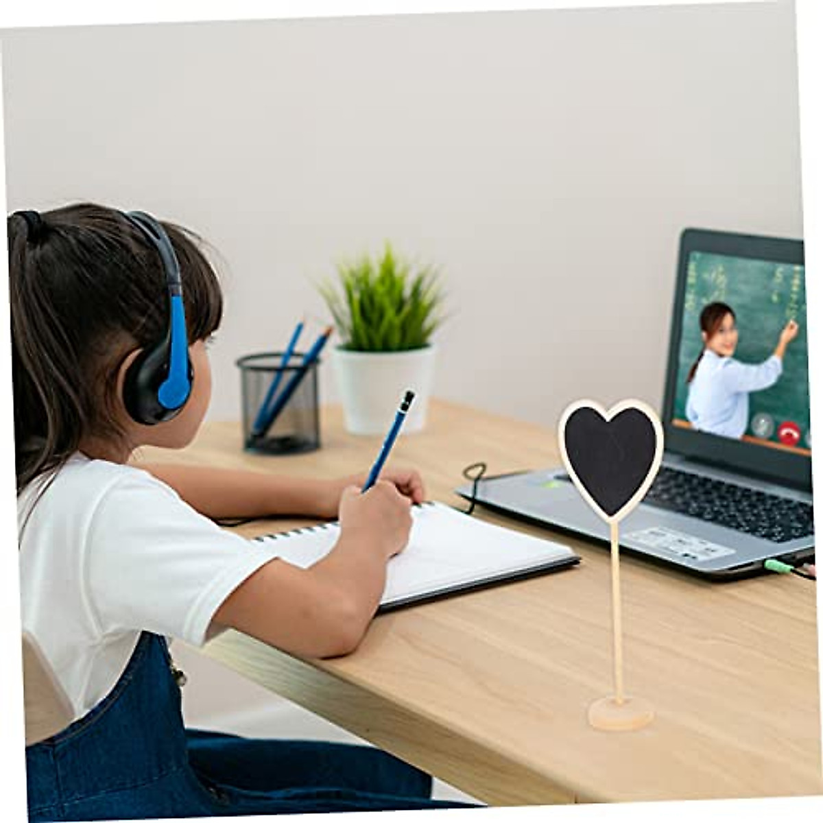 STOBOK 50 Pcs Message Board Wooden Blackboards Heart Chalkboard Chalk Board Name Plates Chalk Boards for Tables Mini Blackboard Sign Removable Name Heart Plates Memorandum Detachable