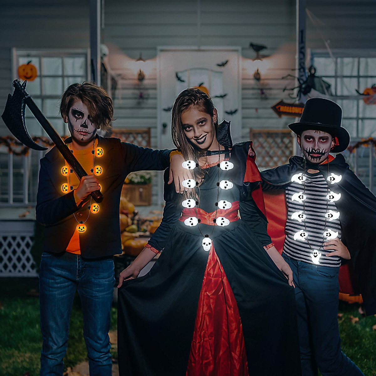 Halloween Necklaces Accessories, 3Pcs Halloween Light Up Necklace, Halloween Pumpkin Skull Ghost Glow Necklaces, 3D Light Halloween Party Favors Necklaces for Trick or Treat Halloween Decorations