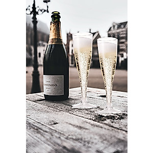 BloominGoods Plastic Champagne Glasses, 50-Pack Disposable or Reusable Large Champagne Flutes, 7 oz