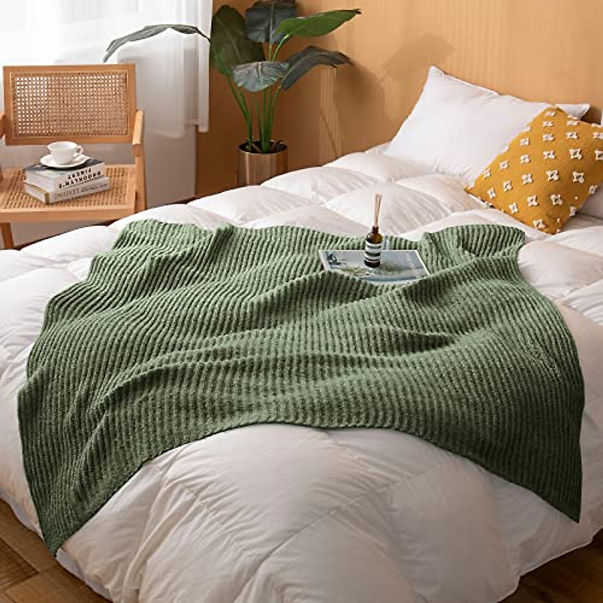 Aormenzy Sage Green Chenille Throw Blanket for Couch, Sage Knit Blanket Soft & Cozy Decorative Throw Blanket for Sofa Bed Chair