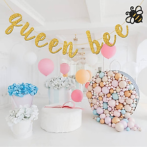 INNORU Queen Bee Banner, Bumble Bee Mom Birthday Party Decorations, Bee Party, Mommy to Be Sign Banner, Happy Birthday Mom Party Decoration Gold Glitter