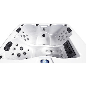 Oak Hill 3-Person 47-Jet Hot Tub with Lounge