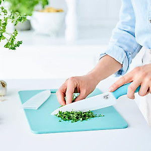 GreenLife Soft Grip Healthy Ceramic Nonstick, 1QT and 2QT Saucepan Pot Set with Lids, PFAS-Free & 2 Piece Cutting Board Kitchen Set, Dishwasher Safe, Extra Durable, Turquoise