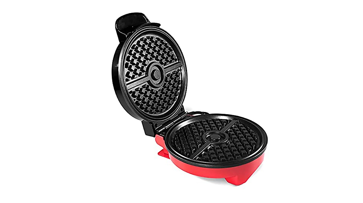 Uncanny Brands Pokémon Waffle Maker - Create Pokeball Waffles