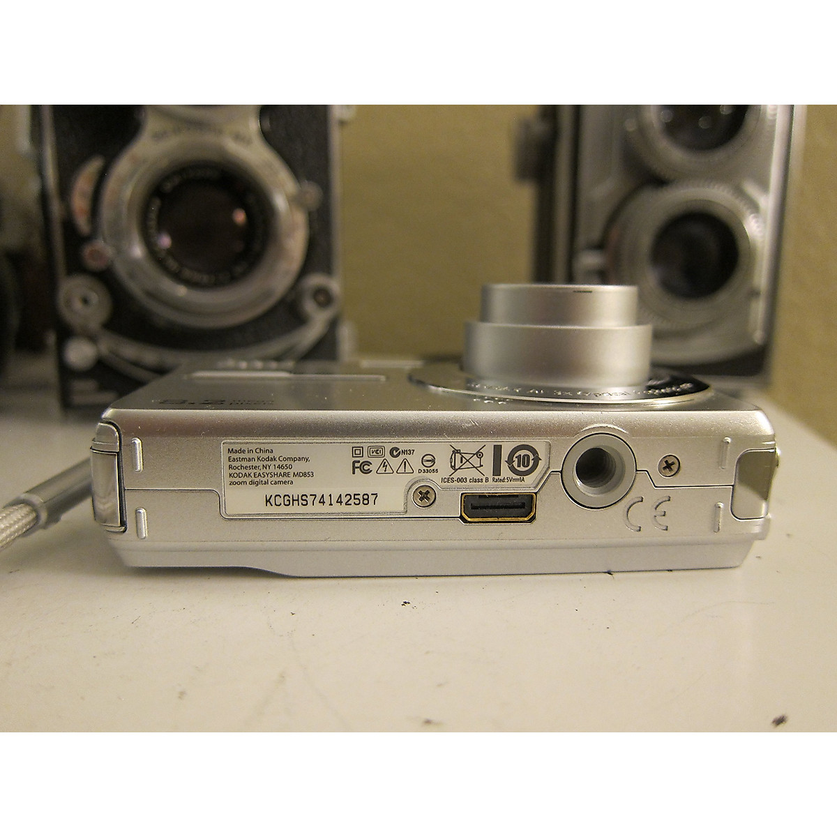 Kodak EasyShare MD853 8.2MP 3X Optical/5x Digital Zoom Camera