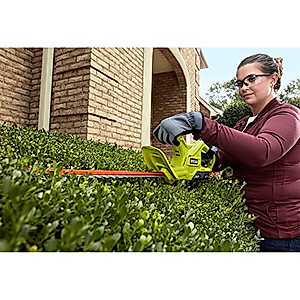 RYOBI 18V ONE+ 3-Tool Combo Kit String Trimmer. Hedge Trimmer Blower