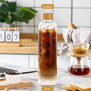 ZEBEIYU 32oz Glass Water Bottle,Borosilicate Glass Drinking Bottles with Time Marker,Bamboo lids,Felt Sleeve,Dishwasher Safe,Reusable,Leak-Proof,BPA Free for Office,Sports,Gym,Travel (Pack1)