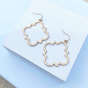 POMINA Quatrefoil Clover Gold Dangle Drop Earrings Gold Silver Two Tone Textured Trendy Fashion Earrings for Women