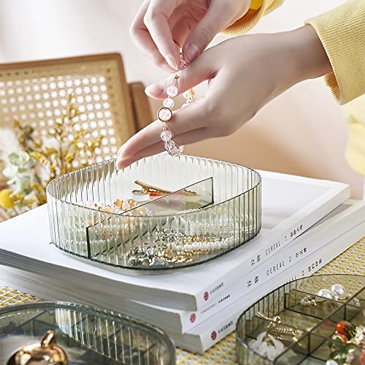 Sunkaioo Acrylic Jewelry Organizer,Stackable 3-Layers Clear Jewelry Box with Lid,Jewelry Boxes for Women Girls,Earring Organizer Display Holder for Earrings Ring Studs Bracelet Necklace Crafts(Green)