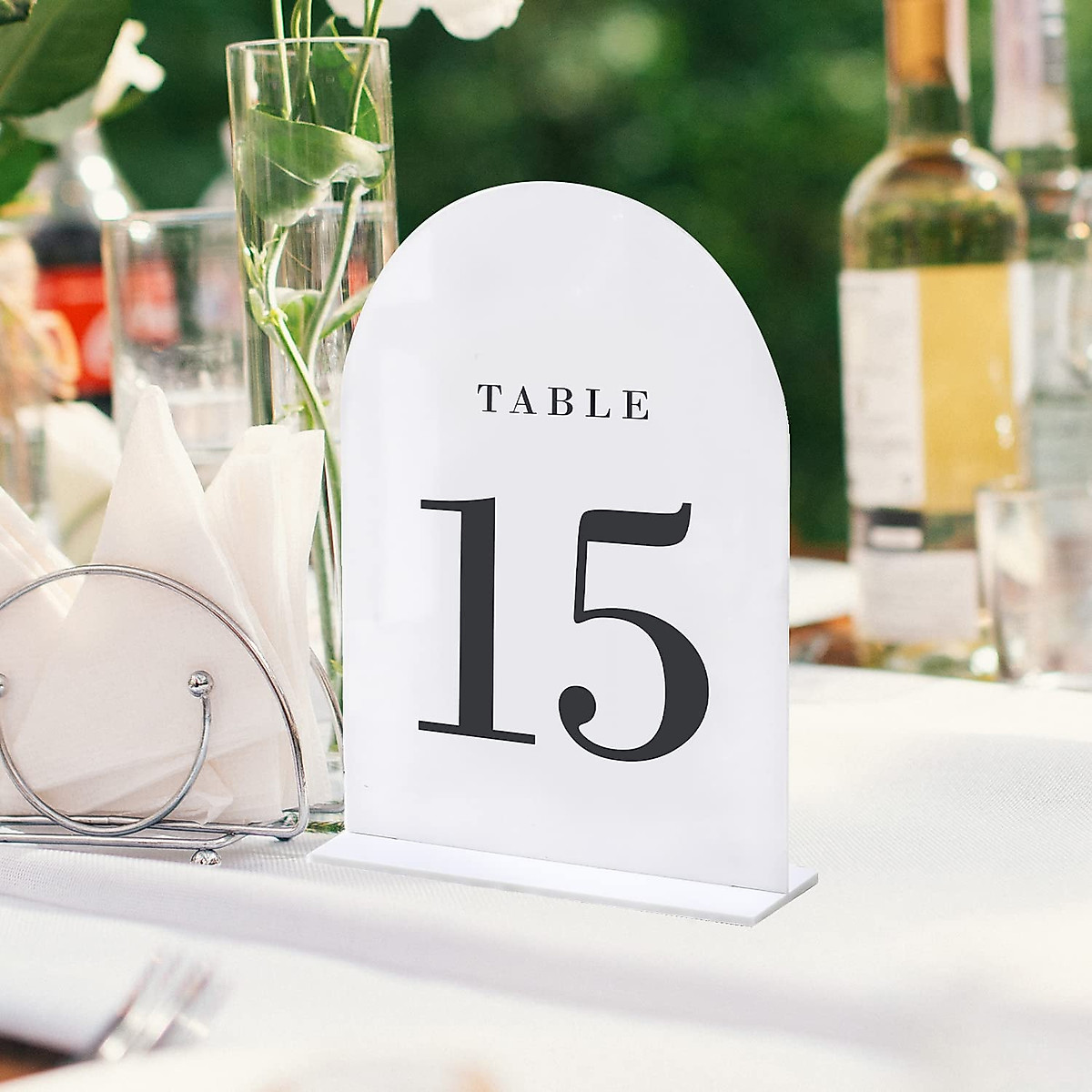 UNIQOOO White Arch Wedding Table Numbers with Stands 1-15, 5x7" Acrylic Signs and Holders, Perfect for Centerpiece, Reception, Decoration, Party, Anniversary, Event