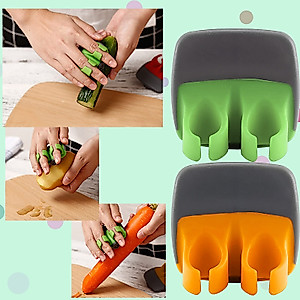 2 Pcs Hand Vegetable Peeler Peeler Rubber Finger Grips Comfortable to Peel Pumpkin Carrot Cucumber Potato and More (Green, One Size)