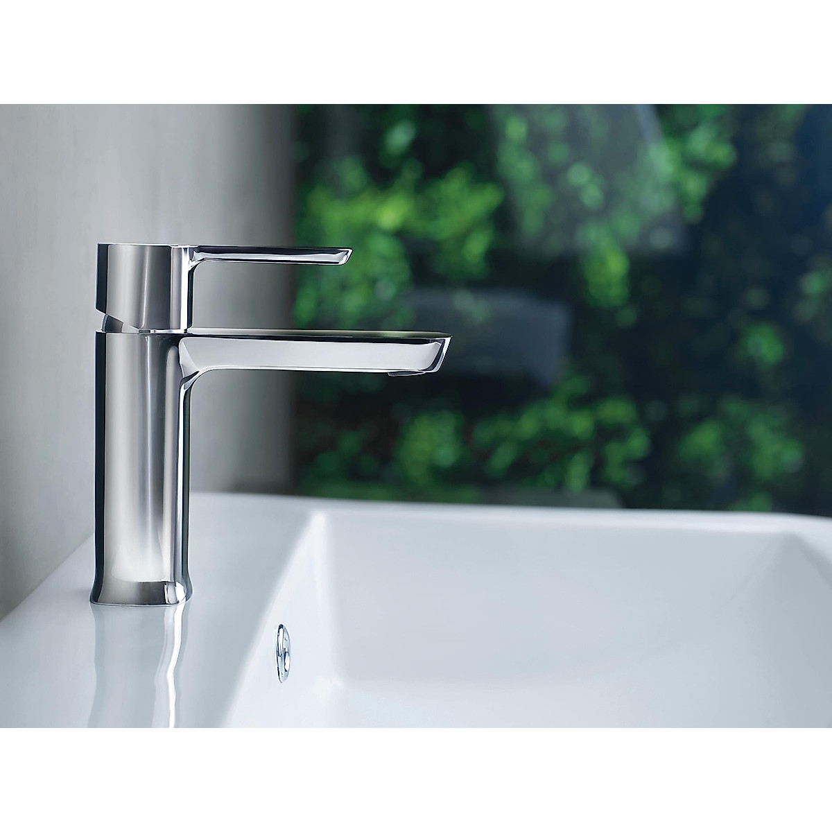 Delta Faucet Modern Single Hole Bathroom Faucet, Single Handle Bathroom Faucet Chrome, Bathroom Sink Faucet, 1 Hole Bathroom Faucet, Drain Assembly, 1.2 GPM, Chrome 581LF-PP