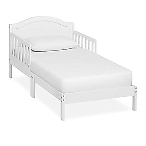 Dream On Me Sydney Toddler Bed in White, Greenguard Gold Certified, JPMA Certified, Low To Floor Design, Non-Toxic Finish, Safety Rails, Made Of Pinewood