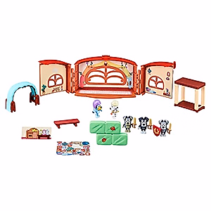Bluey School Playset with Mates School Playset with 5 Figures - Chloe, The Terriers Amazon Exclusive