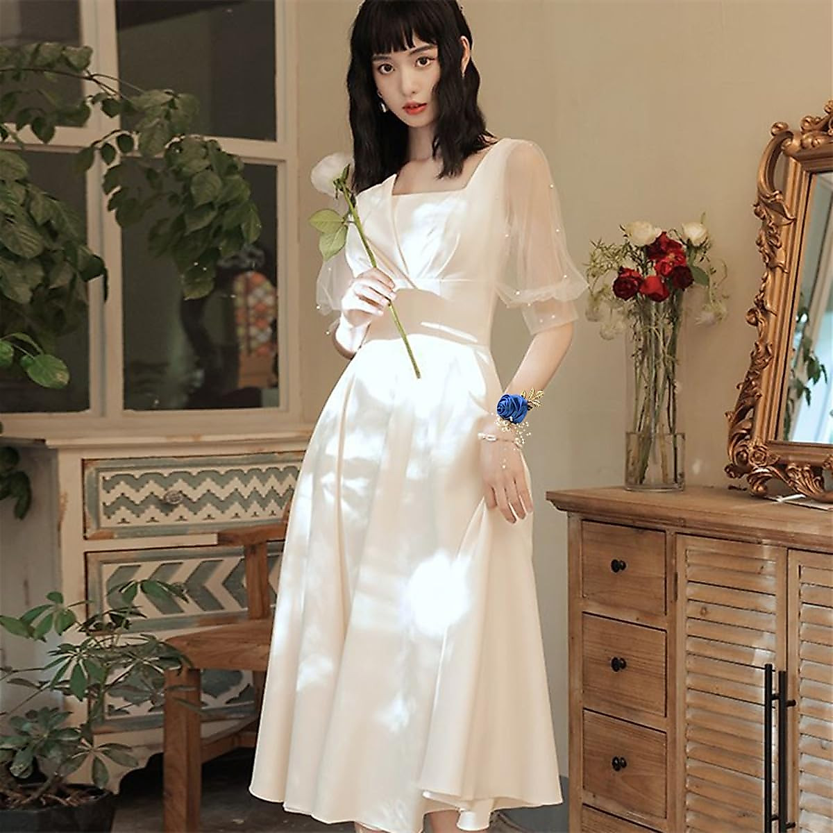 Snadulor 1 Pcs Wrist Flower,Wedding Bridesmaid Bride Wrist Corsage Decoration Hand Flower,Royal Blue