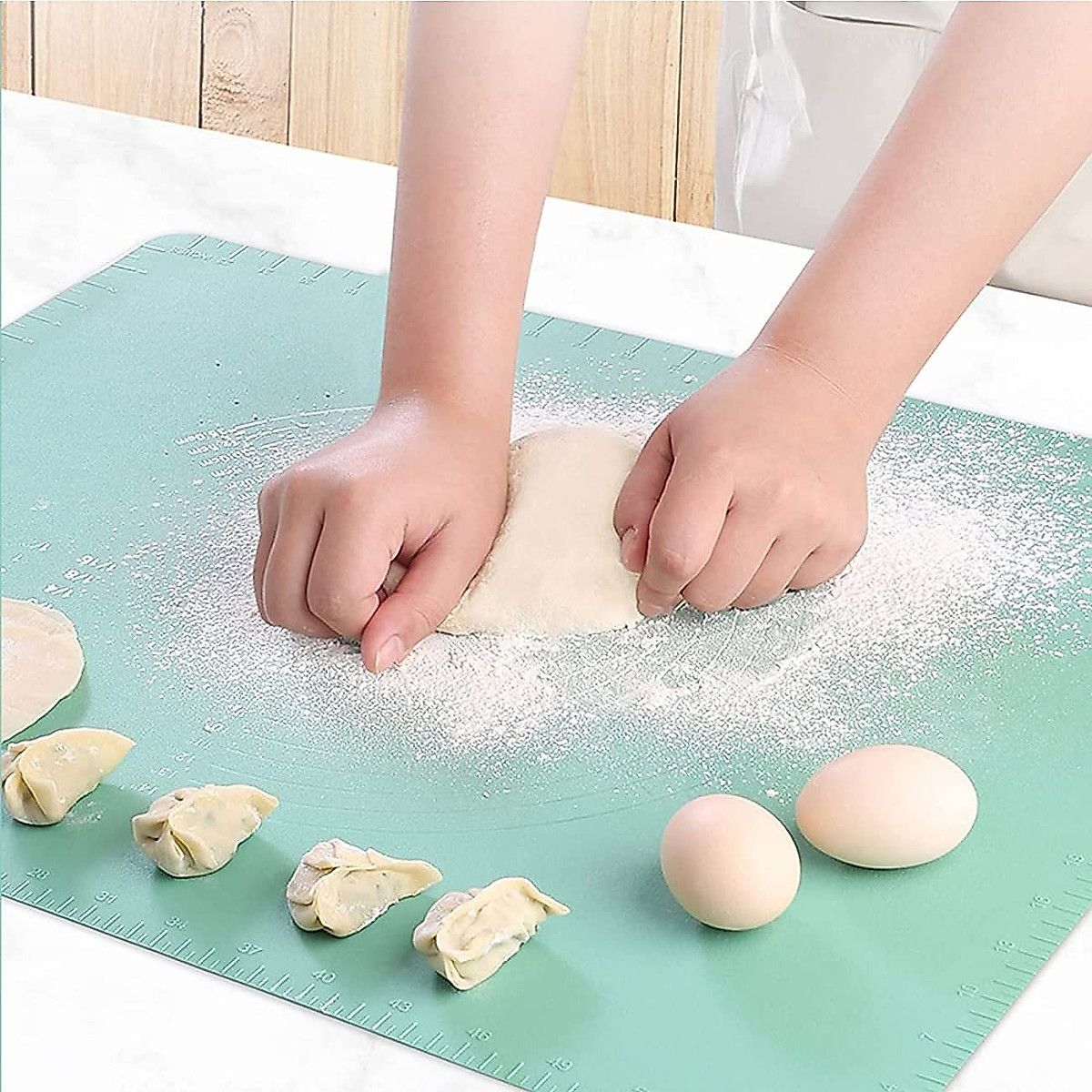 Extra Large Silicone Kneading Pads,Silicone Baking Bakeware Cooking Mat,Dough Rolling Mat,Creative Silicone Pad Kneading Tools,Non-Stick & Non-Slip Foldable Cutting Boards with Buckle Design (Pink)