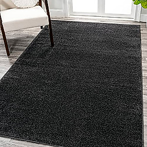 JONATHAN Y SEU100I-4 Haze Solid Low-Pile Indoor Area-Rug Casual Contemporary Solid Traditional Easy-Cleaning Bedroom Kitchen Living Room Non Shedding, 4 ft x 6 ft, Black