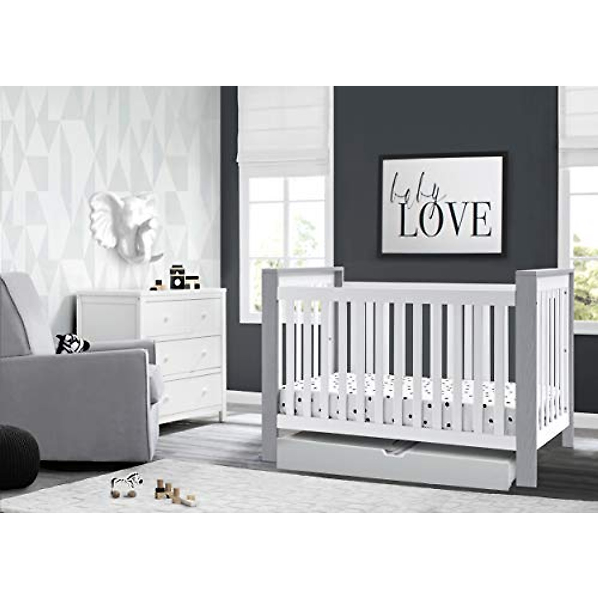 Delta Children Miles 4-in-1 Convertible Crib, Greenguard Gold Certified, Bianca White/Textured Cloud