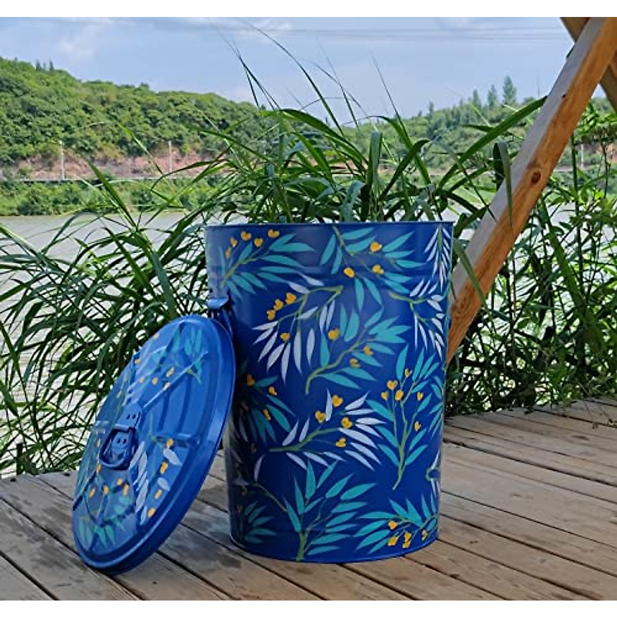 HOZUSO Hand Painted Metal Trash Can with Lid Recycling Canister Storage Organization Decorative Garbage Can Waste Bin for Kitchen Living Room Home Patio Yard Home Decor 10 Gallons