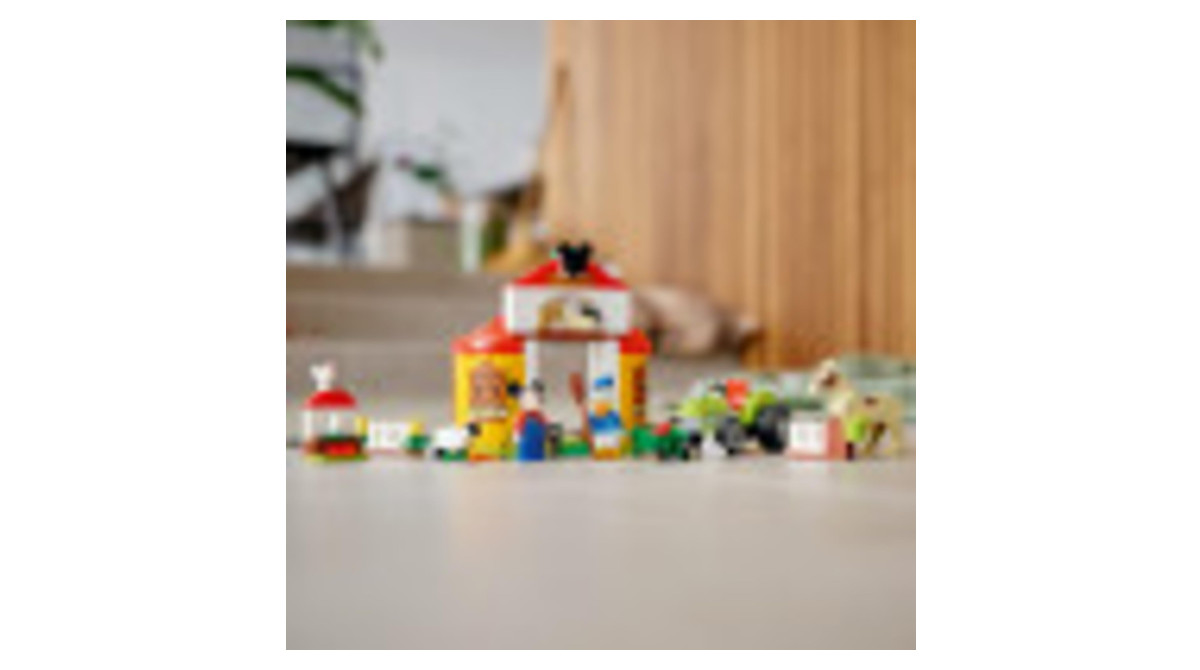 LEGO Disney Mickey and Friends Farm Building Kit for Kids | 118 Pieces