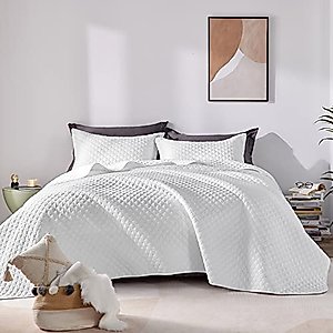 CozyLux Quilt Set Twin Size White 2 Pieces - Lightweight Soft Bedspread - Lantern Ogee Pattern Coverlet Bedding Set for All Season - 1 Quilt and 1 Pillow Sham - White, 68"x86"