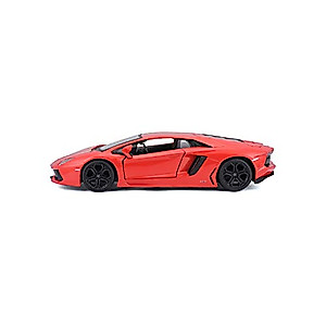 Maisto 1:24 Scale Special Edition Lamborghini Aventador LP 700-4 Die-Cast Vehicle (Colors May Vary)