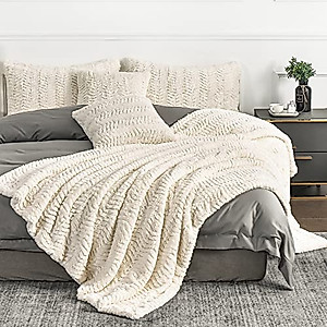YUSOKI Luxury Double Sided Faux Fur Throw Blanket(Without Pillows),Soft Fuzzy Fluffy Cozy Blanket Plush Furry Comfy Warm Blanket for Couch Bed Chair Sofa Bedroom Women Teen Girls Gift(Ivory,50" x 63")