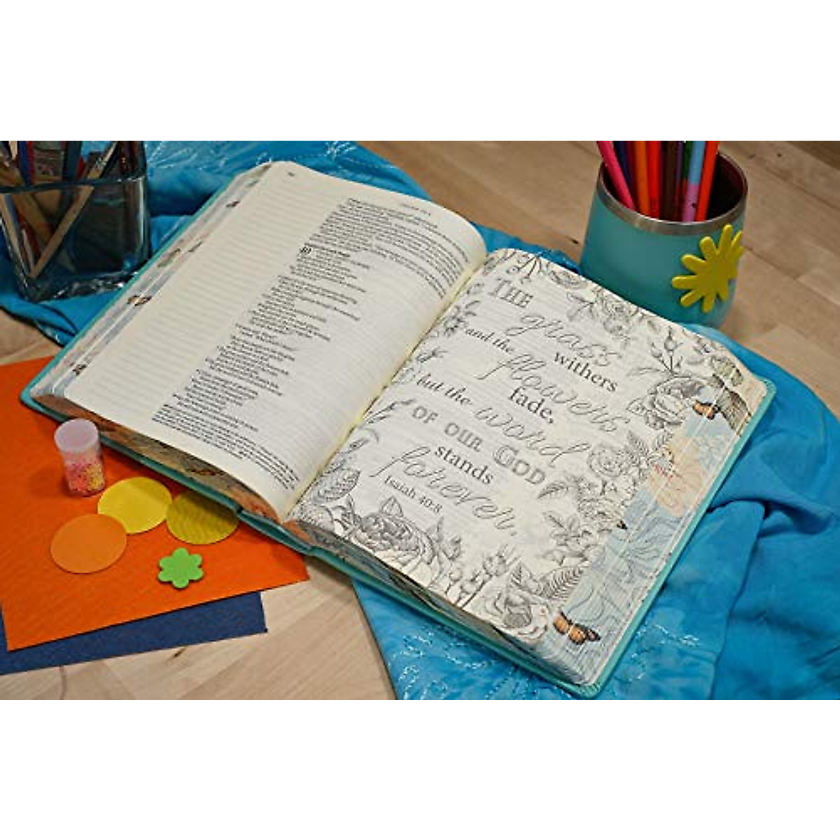 Tyndale NLT Inspire Bible (Hardcover, Aquamarine): Journaling Bible with Over 400 Illustrations to Color, Coloring Bible with Creative Journal Space - Religious Gift that Inspires Connection with God