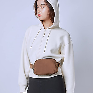 Fanny Packs for Women Men, Everywhere Belt Bag with Adjustable Strap Small Waterproof Crossbody Fanny Pack Fashion Waist Packs for Travel Workout Running Hiking