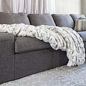 Lavish Home Oversized Ruched Faux Fur Blanket, 60x80-Inch Jacquard Faux Fur Queen-Size Throw for Beds and Sofas, Gray