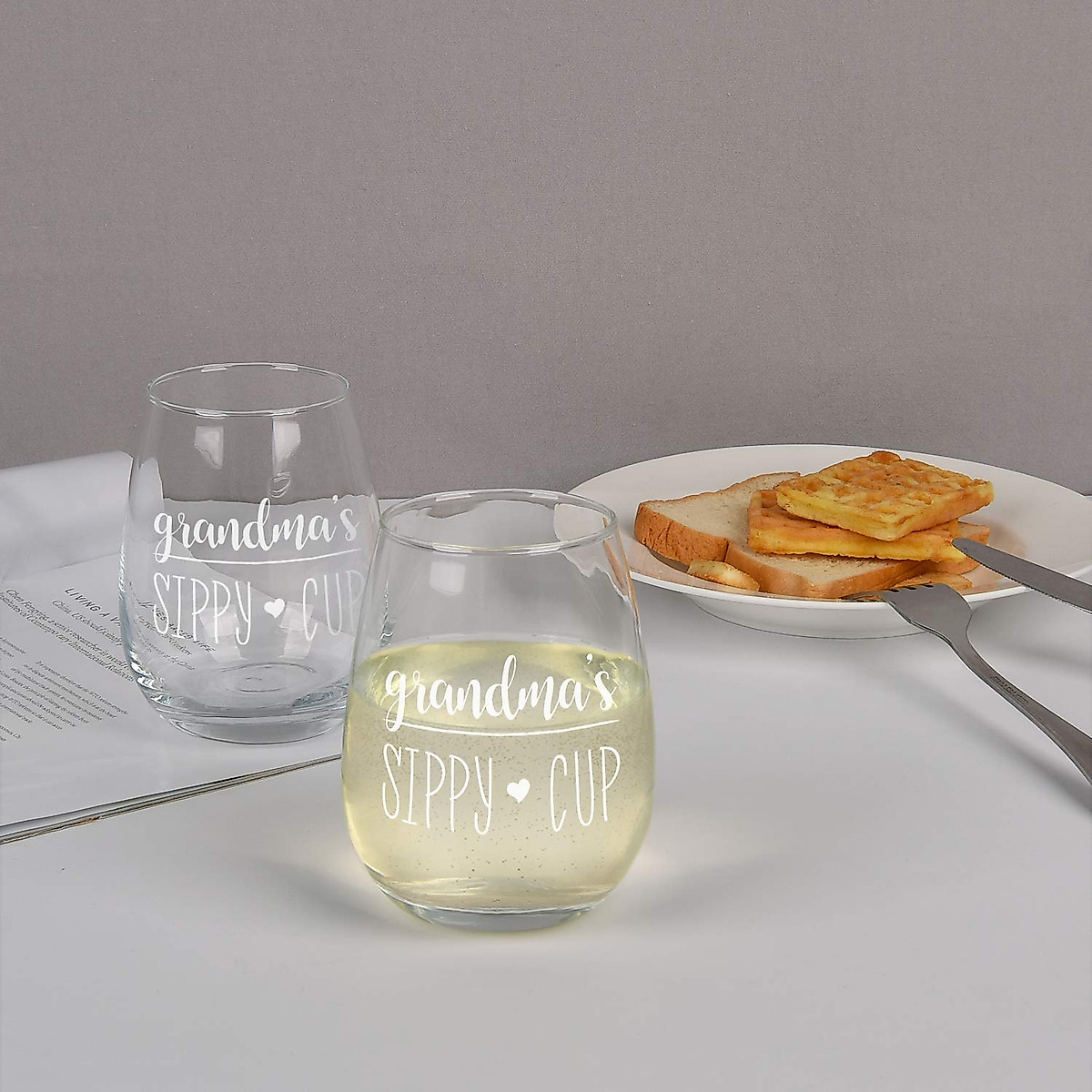 GINGPROUS Grandma’s Sippy Cup Stemless Wine Glass for Women, Grandma, Mother, New Grandma, Grandma Again, Grandmother, Funny Grandma Wine Glass 15 Oz for Mother's Day Birthday Christmas