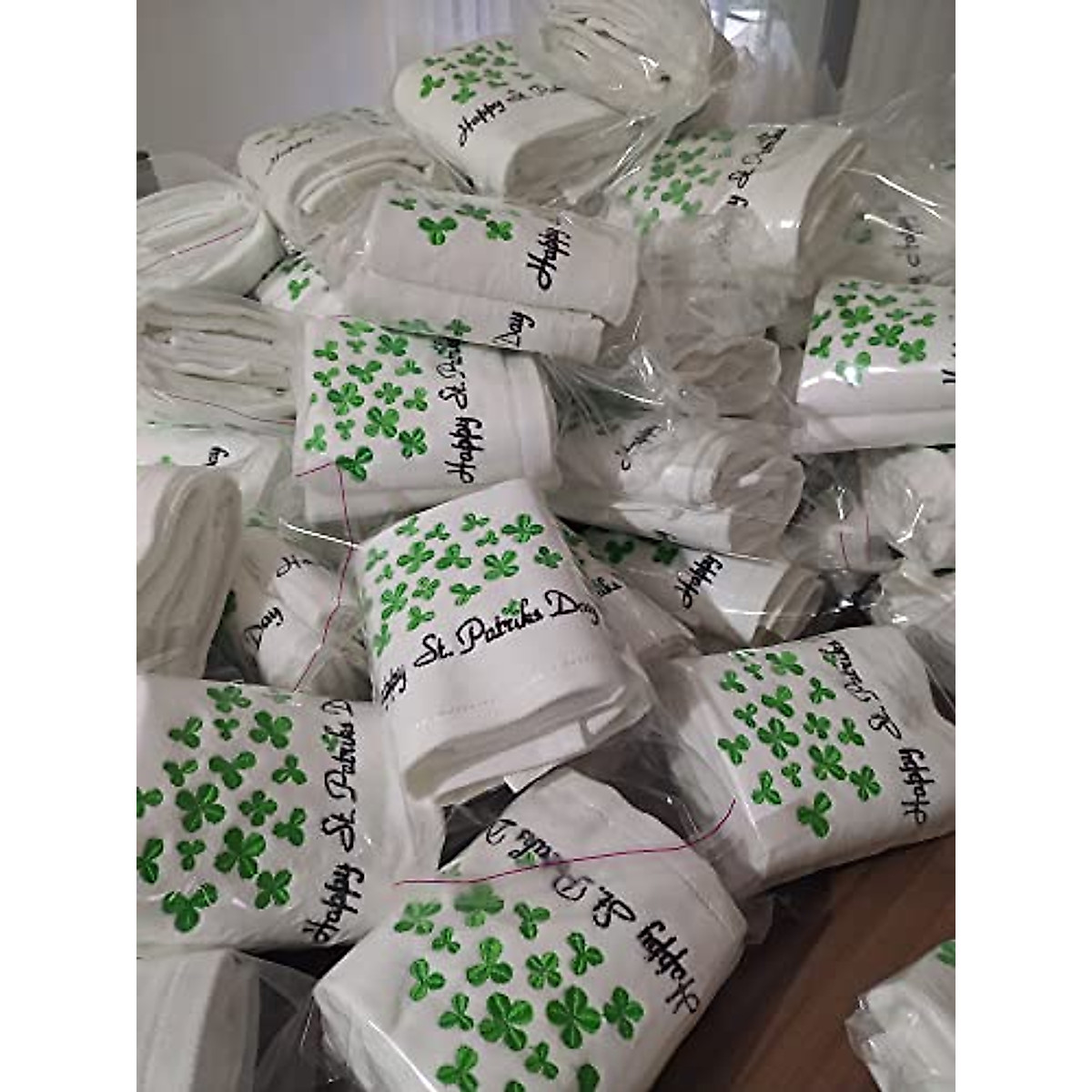 Happy St.Patriks Day Hand Towel Valentines Day Kitchen Bathroom Faucet Towel Be Mine Fingertip Towel Set Highly Absorbent SPA Gym Guest Shower Towels 11x18 inches Holiday Decorations (White, 2)