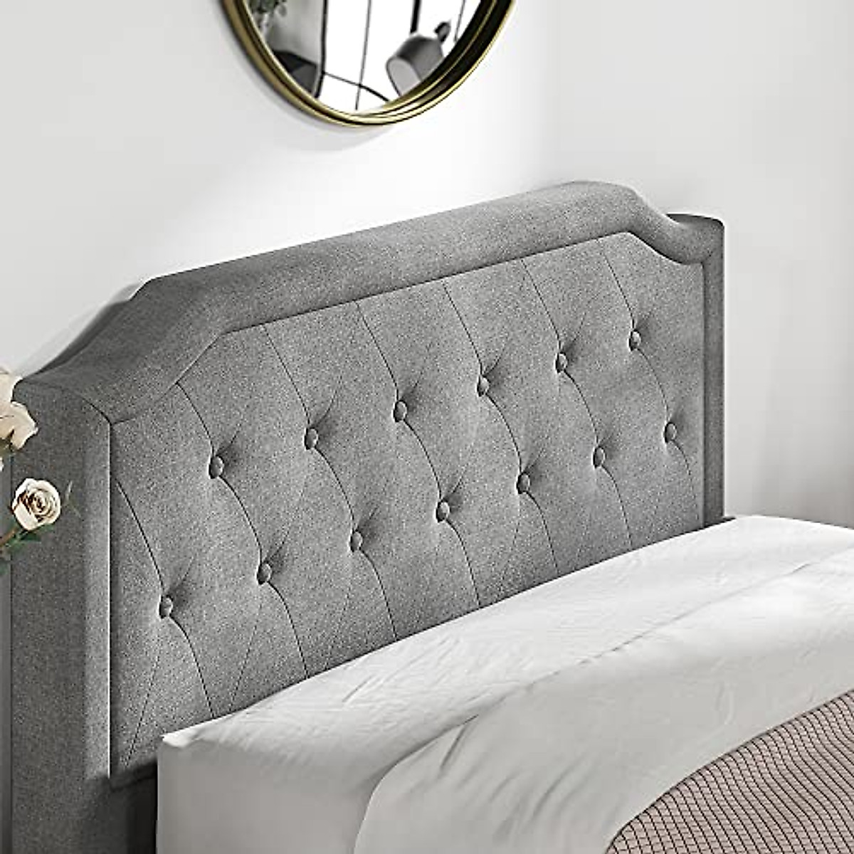 ZINUS Kellen Upholstered Scalloped Platform Bed Frame / Mattress Foundation / Wood Slat Support / No Box Spring Needed / Easy Assembly, Queen