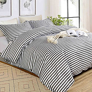 Nanko White and Grey Striped Queen Size Comforter Set, Print Pattern Soft Reversible Down Alternative Quilted Duvet Insert Bed Sets, Bedding Sets in a Bag for Women Men Teen, 88 x 90 Bed Sets Gray