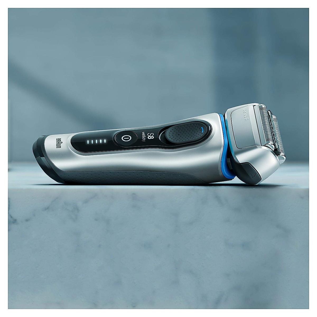 Braun 8 Series 8330S Wet & Dry, Rechargeable, Cordless Shaver/Shaver with Beard Density Readout