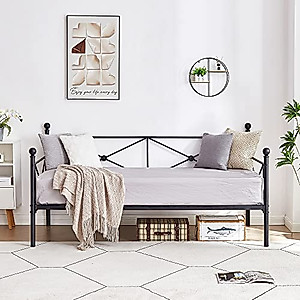 VECELO Classic Metal Daybed Frame Multifunctional Mattress Foundation/Bed Sofa with Headboard, Twin, Black