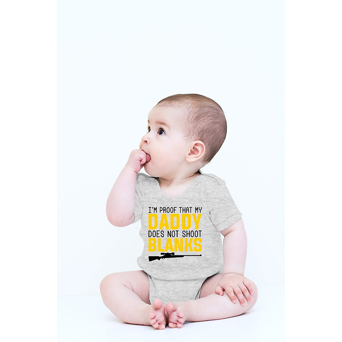 CBTwear I'm Proof That My Daddy Does Not Shoot Blanks - Dad to Be - Cute Infant One-Piece Baby Bodysuit (Newborn, Heather Grey)