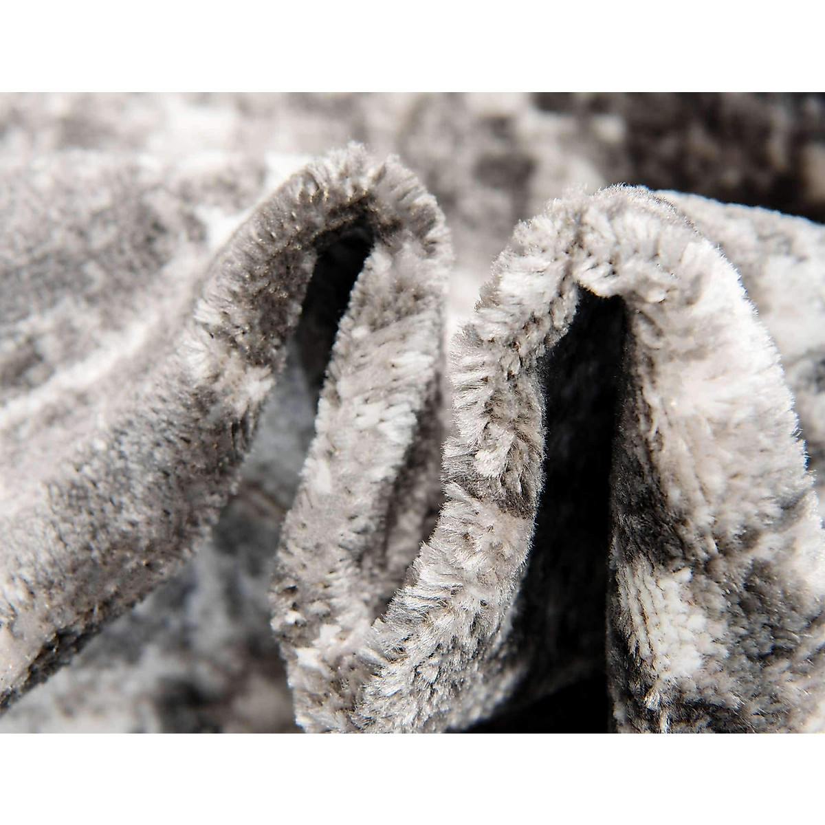 Unique Loom Sofia Collection Area Rug - Salle Garnier (3' 3" x 5' 3" Rectangle, Gray/ Ivory)