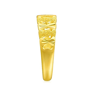 CHOW SANG SANG 999.9 24K Solid Gold Price-by-Weight 2.99g Gold Shimmering and Polished Finished Band Ring for Women 28602R | Size Adjustable