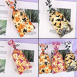 DIYASY 150 Pcs Halloween Cellophane Treat Bags,Candy Bags Bats Pumpkin and Witch Halloween Goody Bags with 300 Twist Ties for Kids Halloween Party Favor