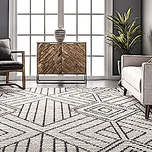 nuLOOM Tatiana Soft Shaggy Textured Modern Diamond Fringe Area Rug, 7' 10" x 10', Beige