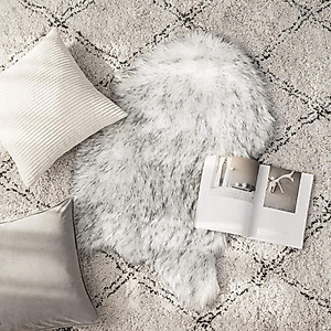 MIULEE Fluffy Rug Soft Shaggy Faux Fur Area Rug Luxury Plush Sheepskin Carpet for Bedroom Living Room Sofa Chair 2 x 3 Feet, Gradient Grey